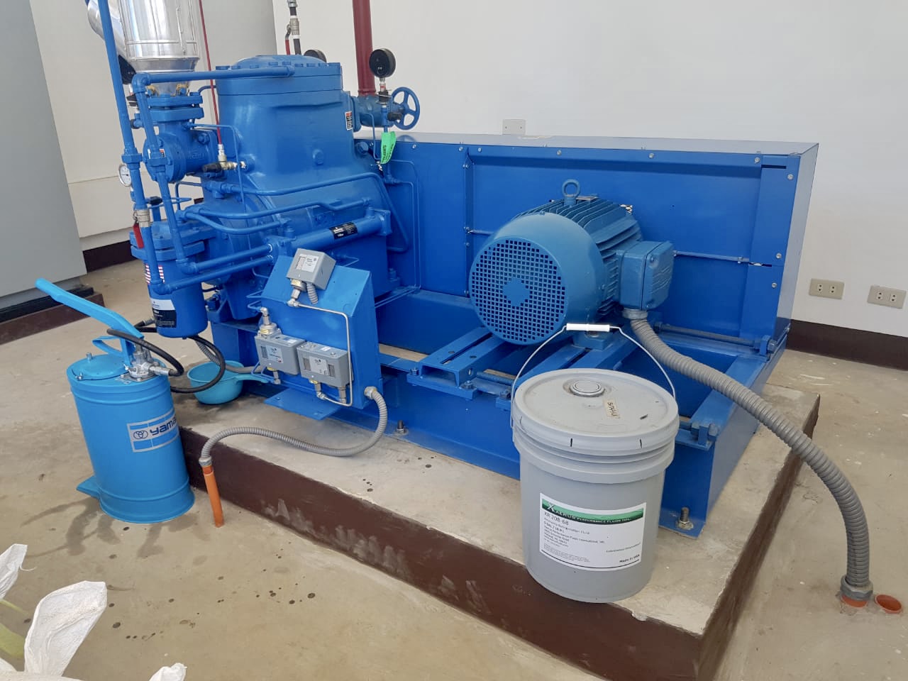 XAERUS LUBRICANT USED IN VILTER AMMONIA REFRIGERATION COMPRESSOR ...